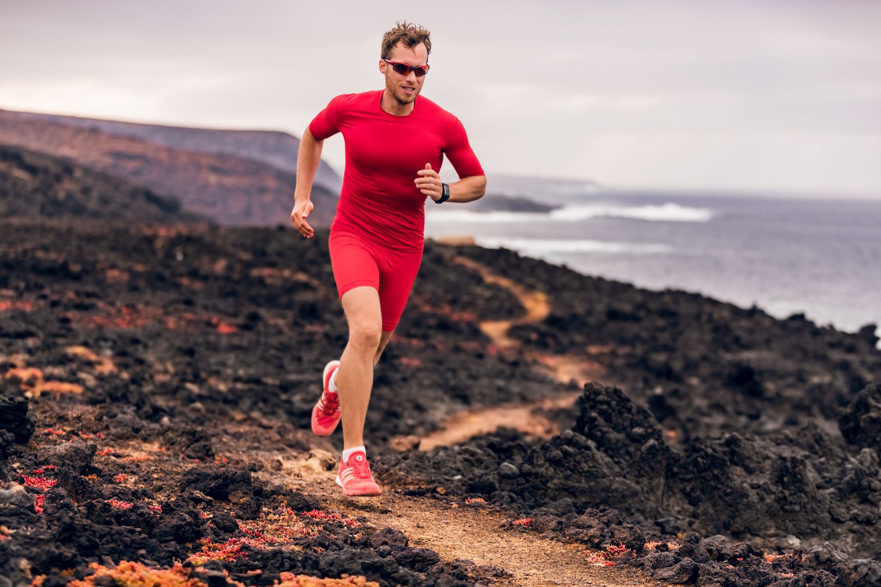 How does compression clothing work? | Men's Fitness