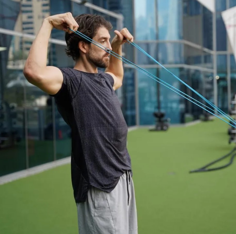 Muscle up with this resistance band upper-body workout | Men's Fitness